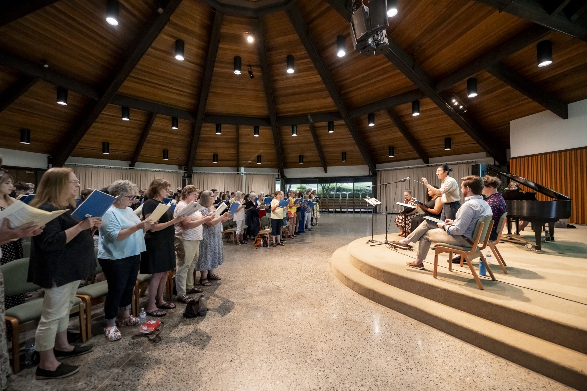Portland Symphonic Choir Holds Wintersong 2023 at Warner Pacific University